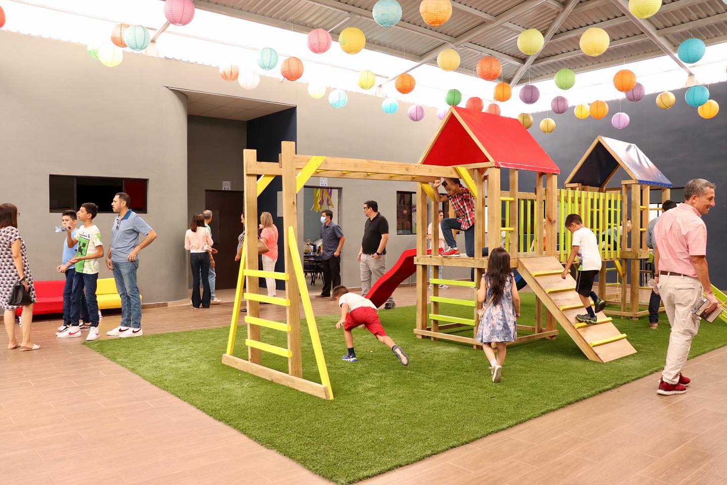 Escuela Cristiana Oasis | Santa Ana